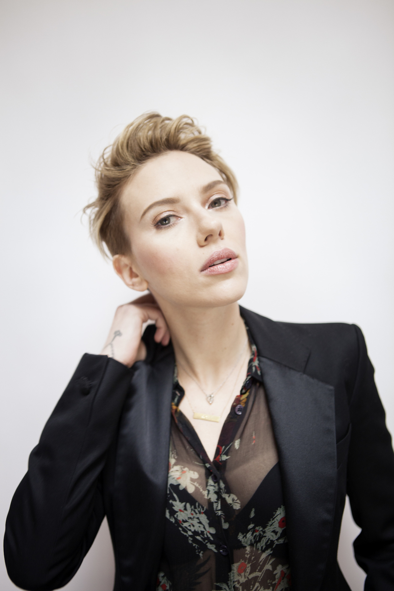 Cosmopolitan Photo Shoot | Scrolller