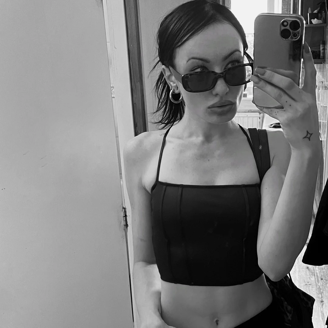 Selfie of the Month | Scrolller