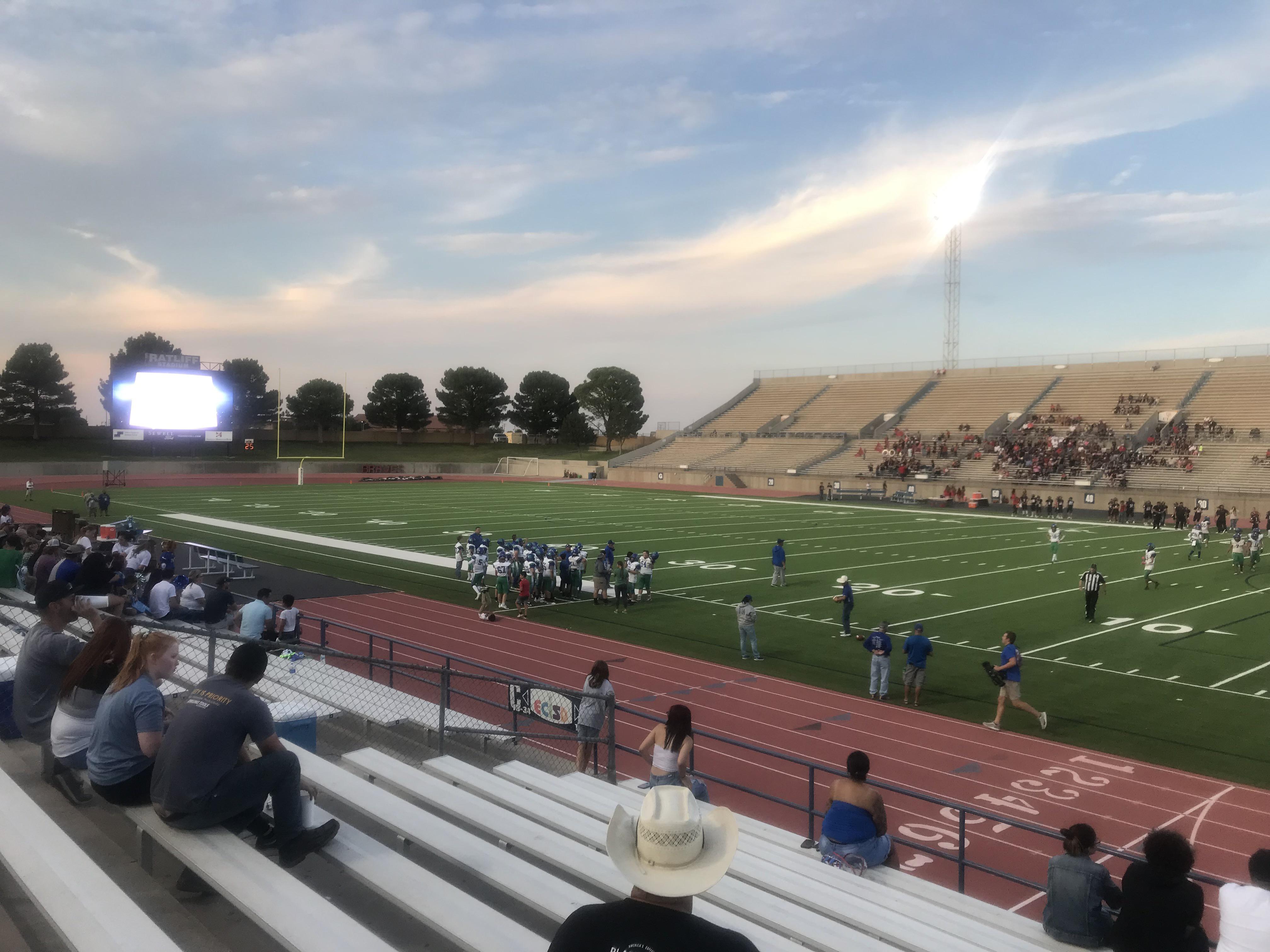 Friday Night Lights! | Scrolller