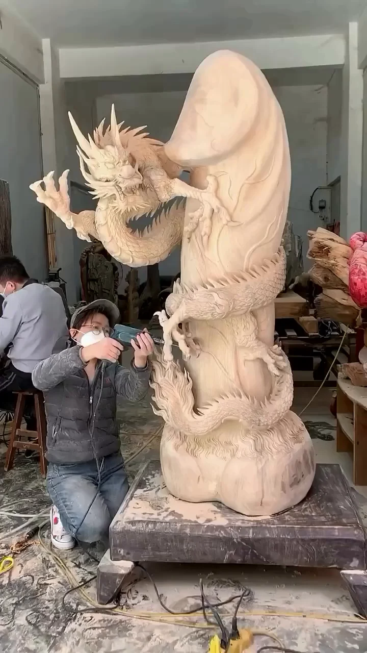 Amazing sculpture | Scrolller