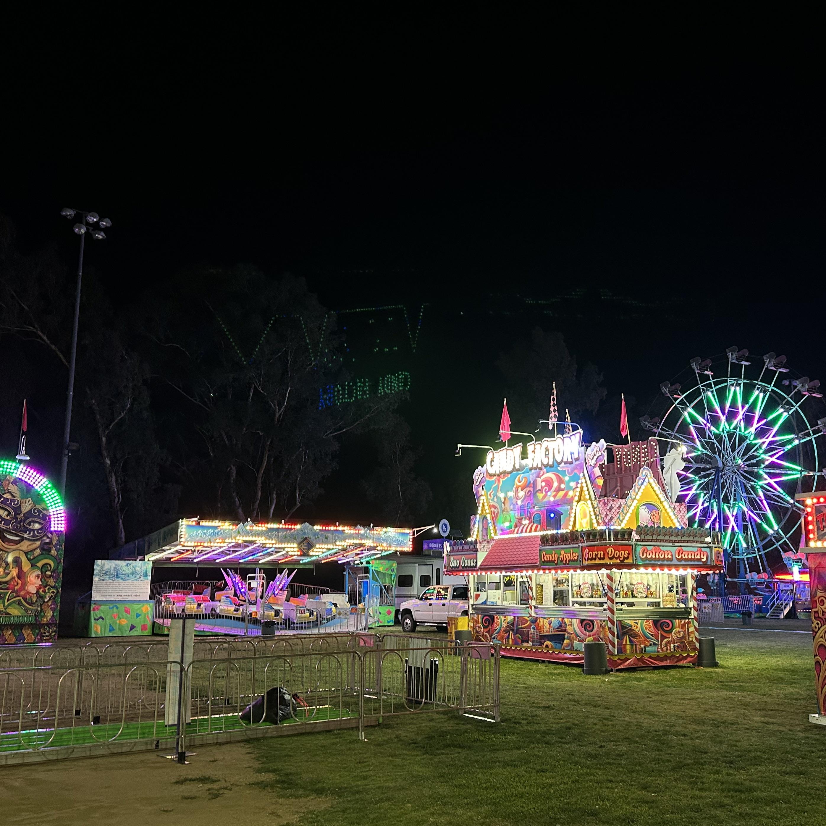 Lonely carnival | Scrolller