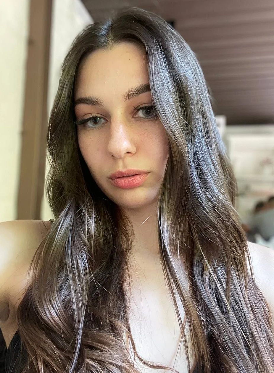 I've never liked my natural color, but I'm interested in your opinion | Scrolller