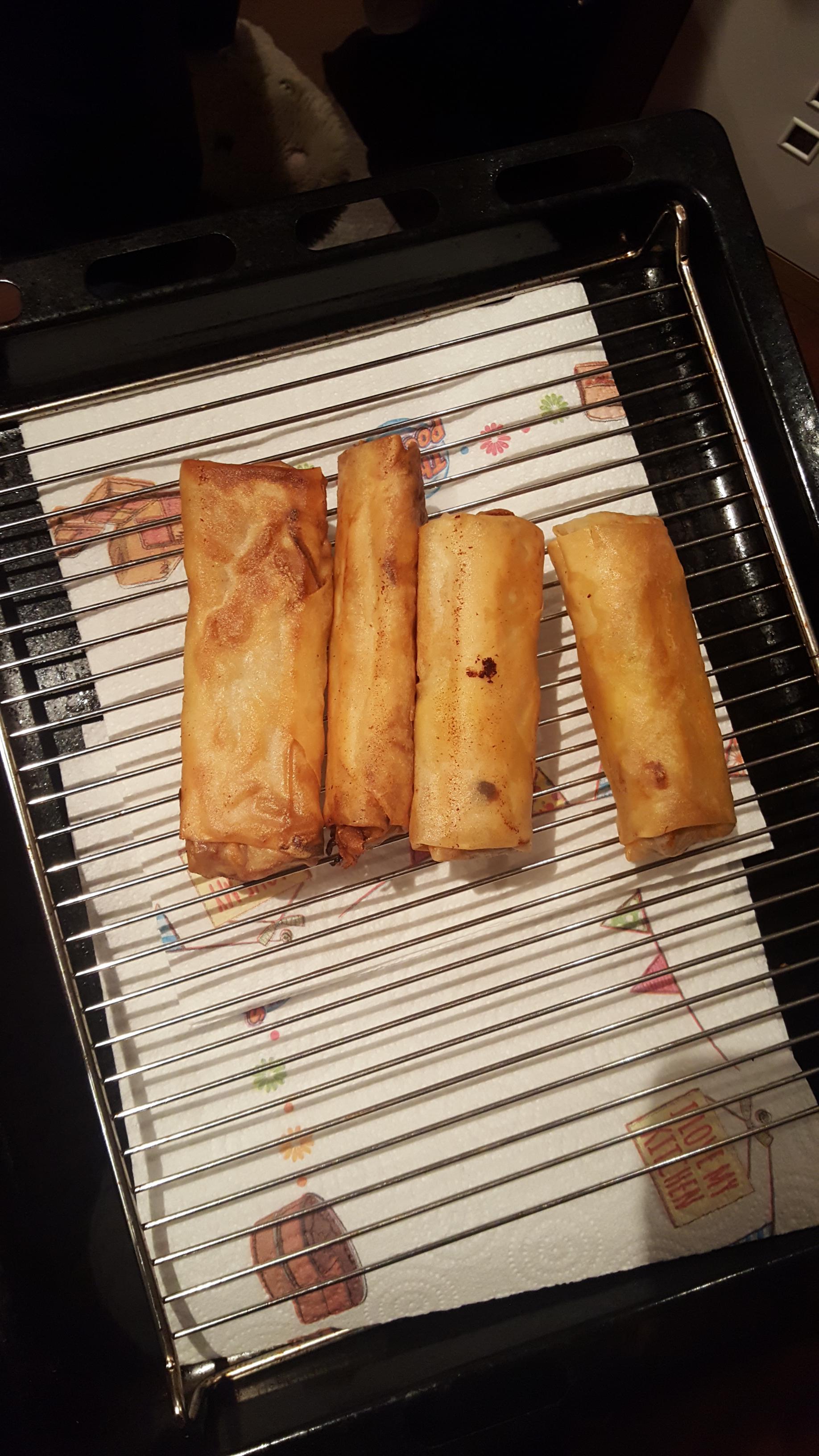 [Homemade] Chicken Spring Rolls | Scrolller
