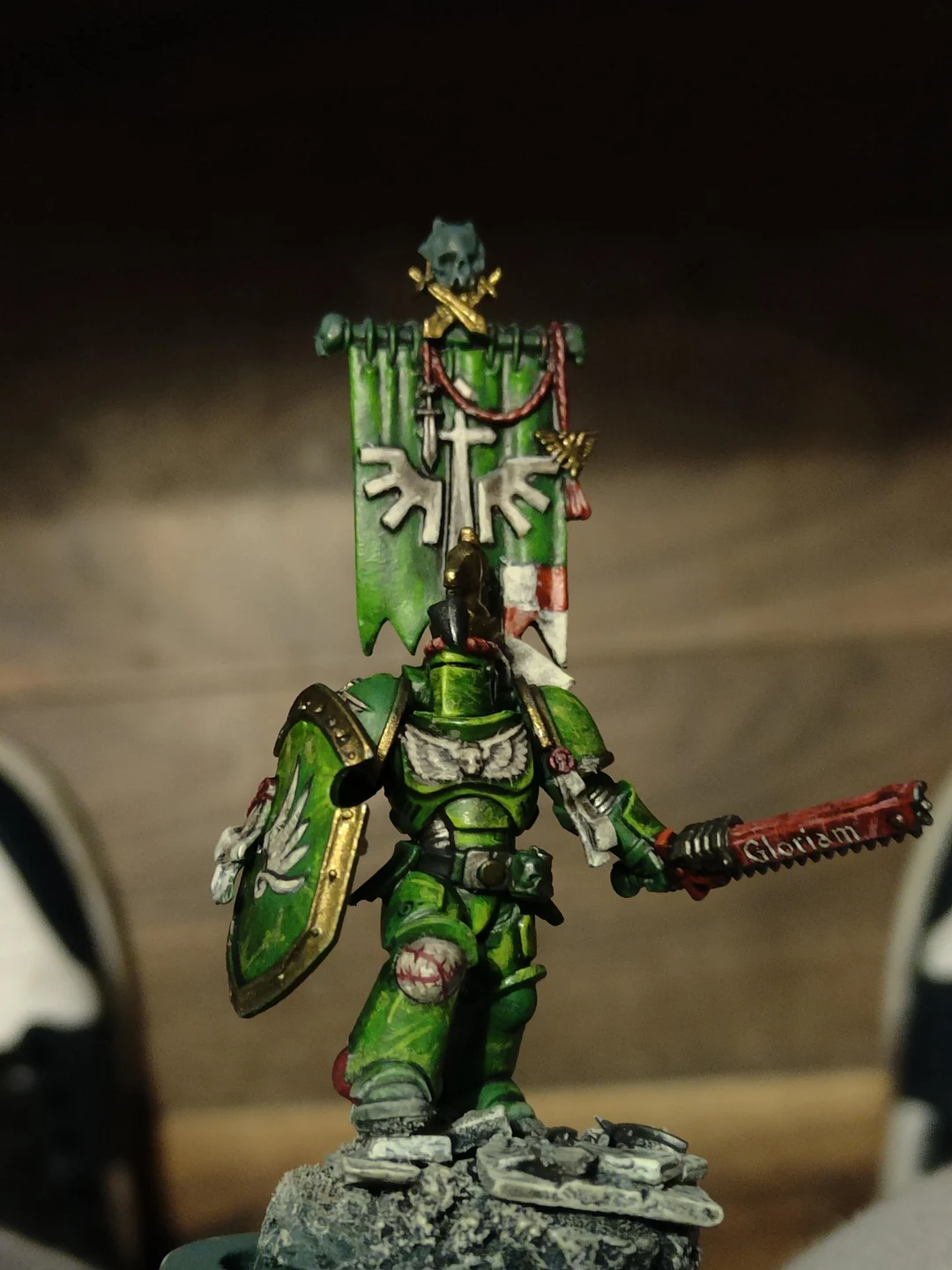 kitbash Dark Angels captain | Scrolller