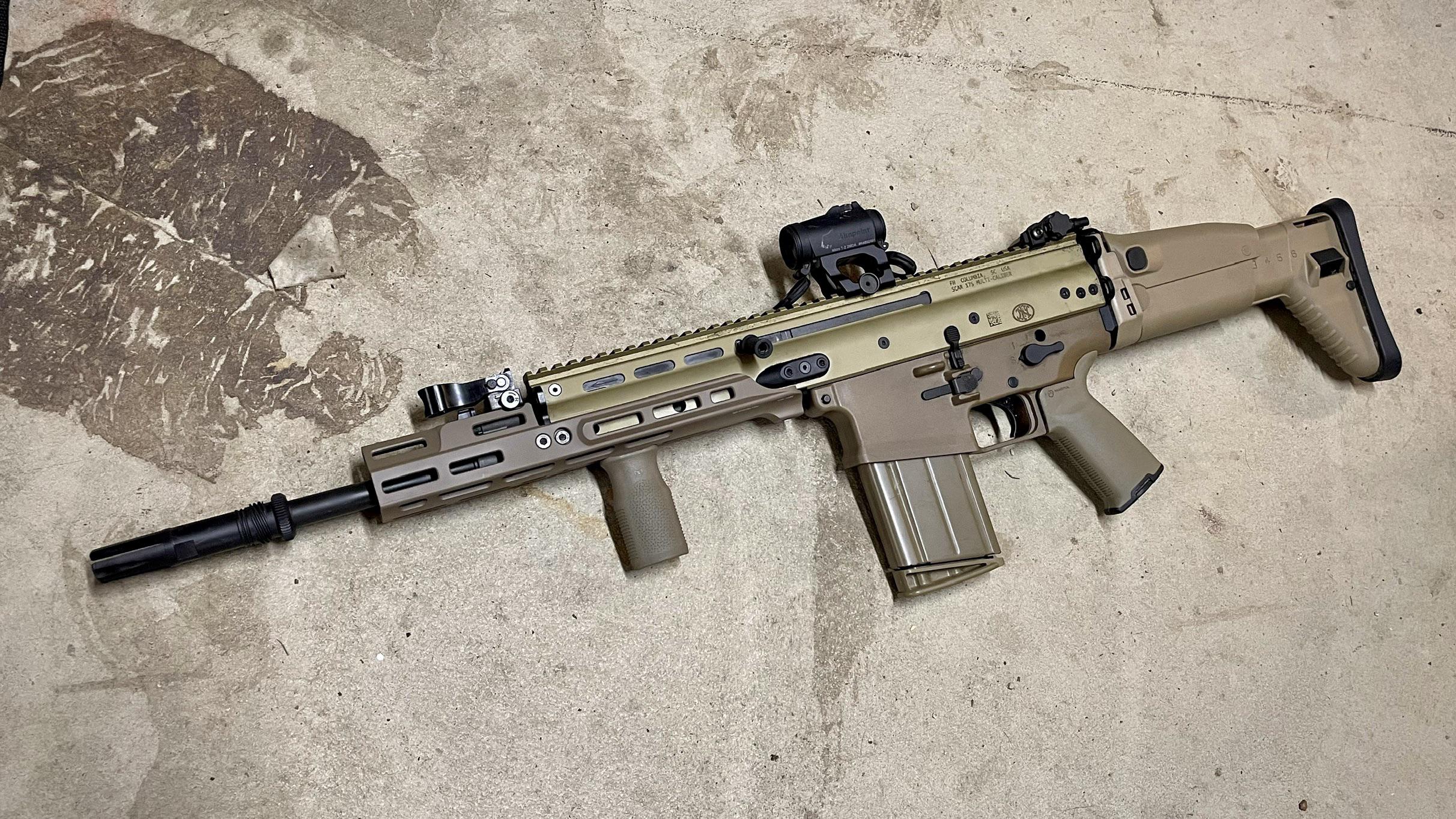 FN SCAR 17S | Scrolller