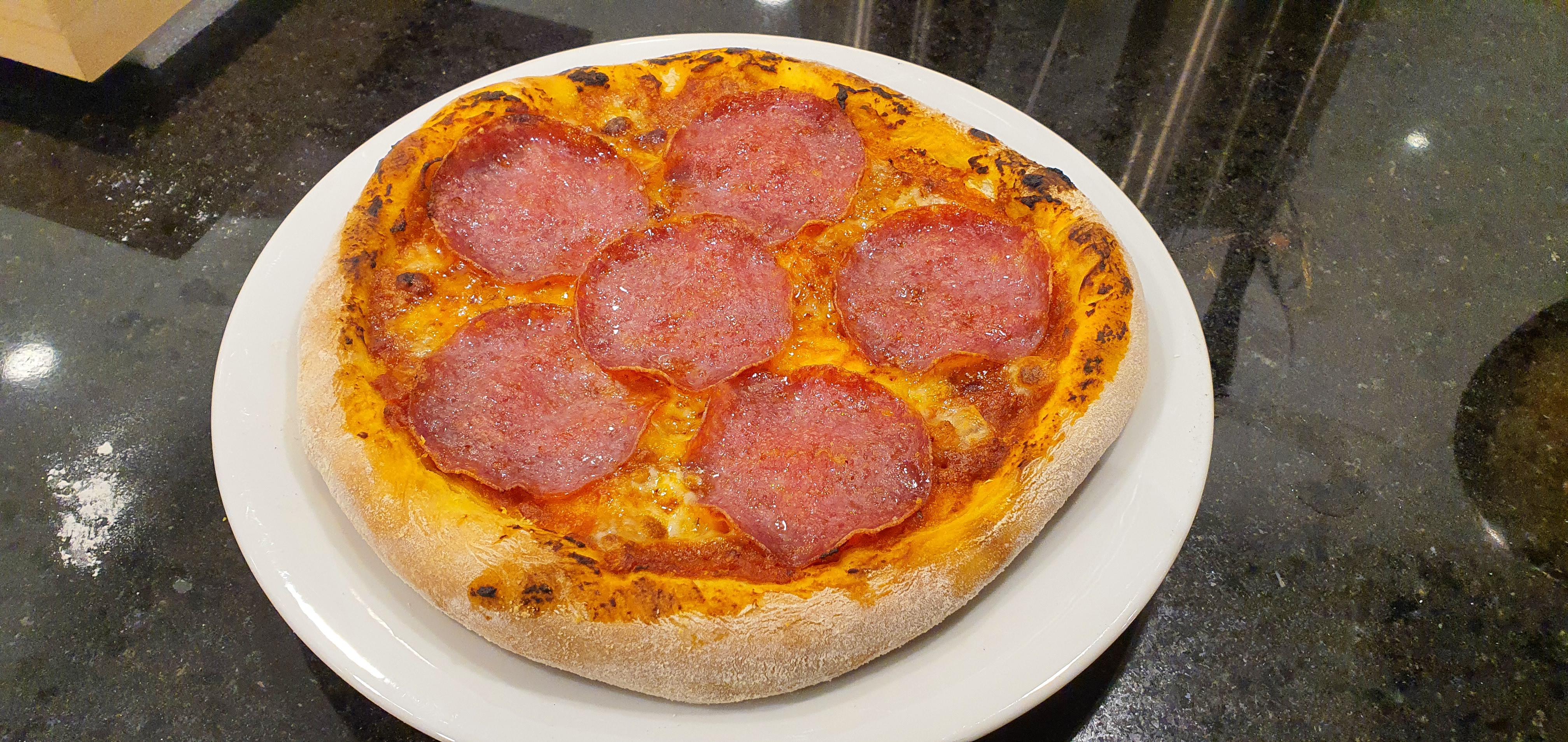 [homemade] Salami pizza | Scrolller