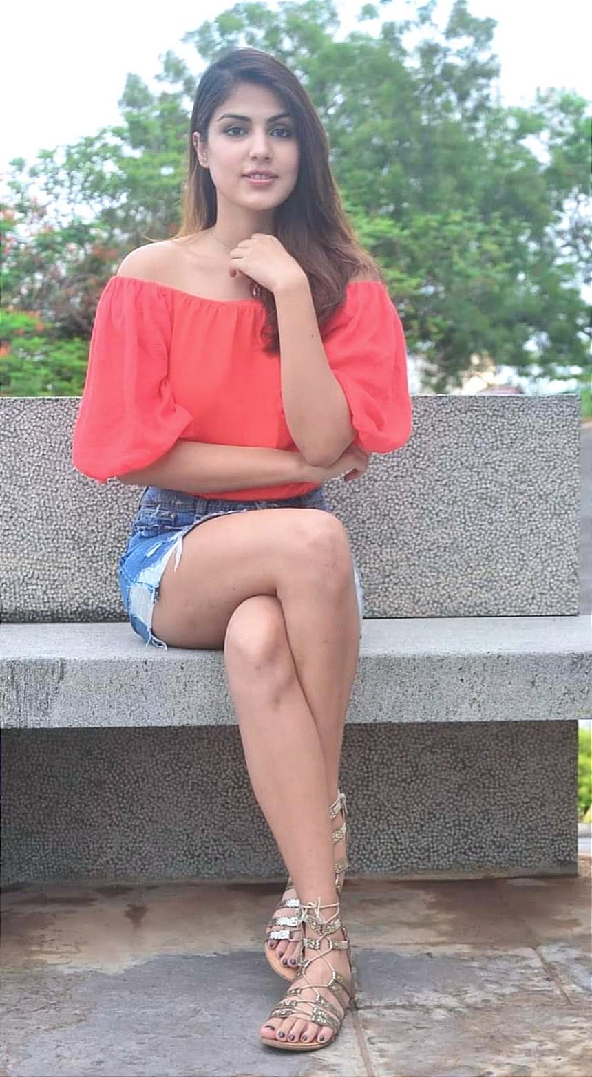 Rhea Chakraborty | Scrolller