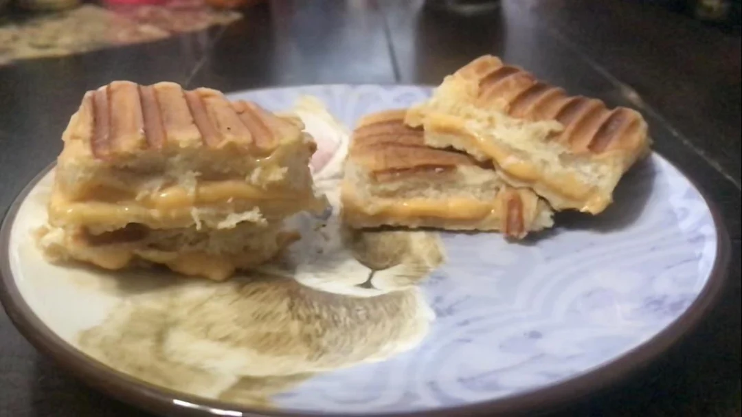 Used Hawaiian bread, it was delicious. | Scrolller