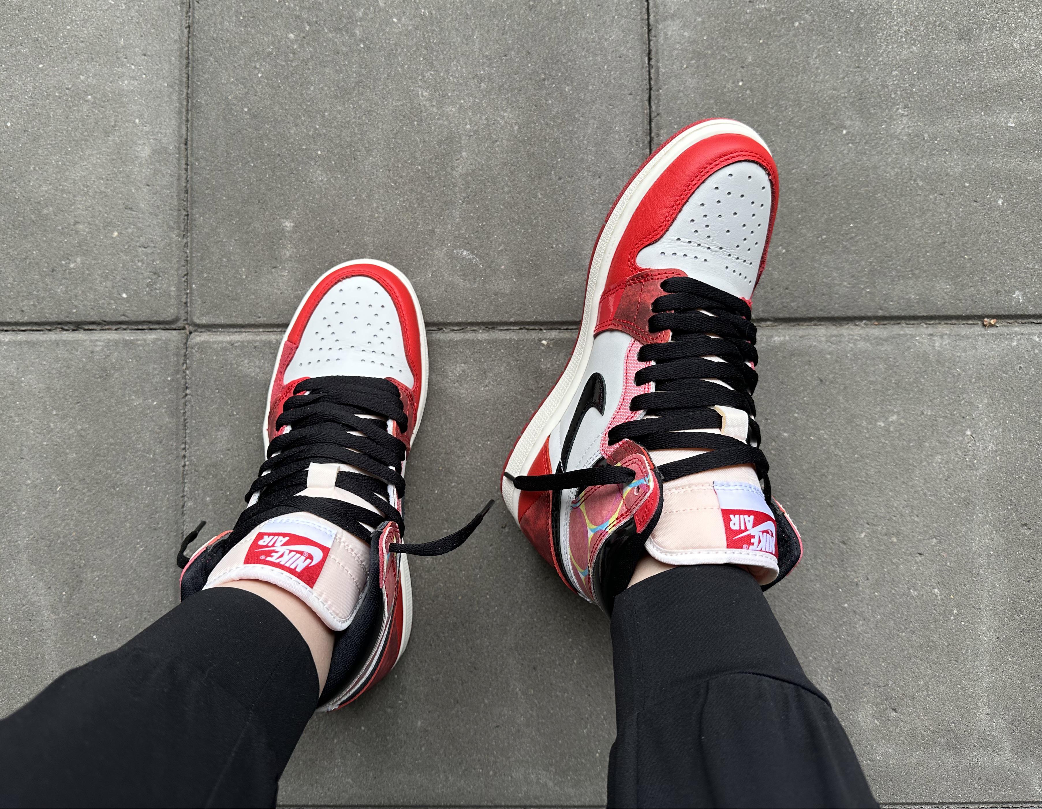 First pair | Scrolller