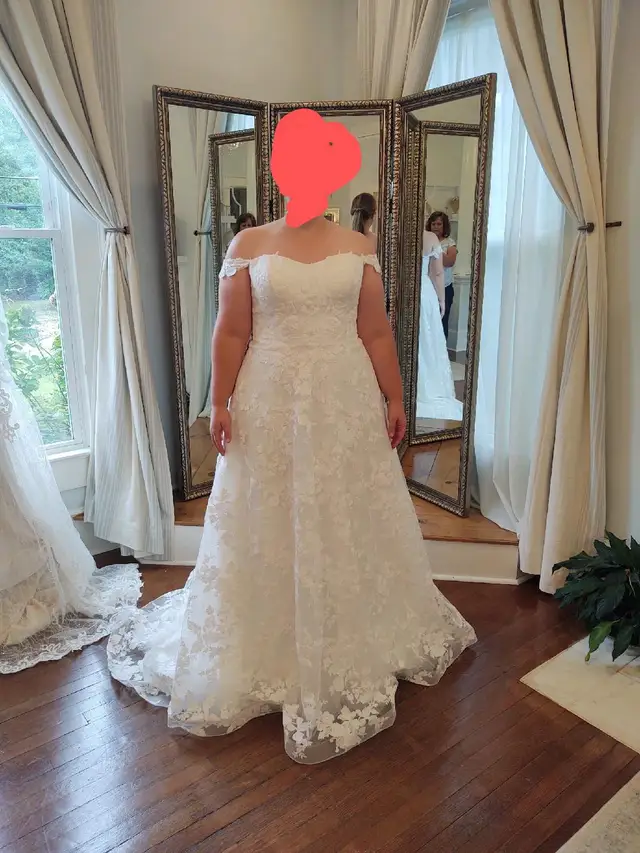 just have to share my wedding dress 😊 | Scrolller