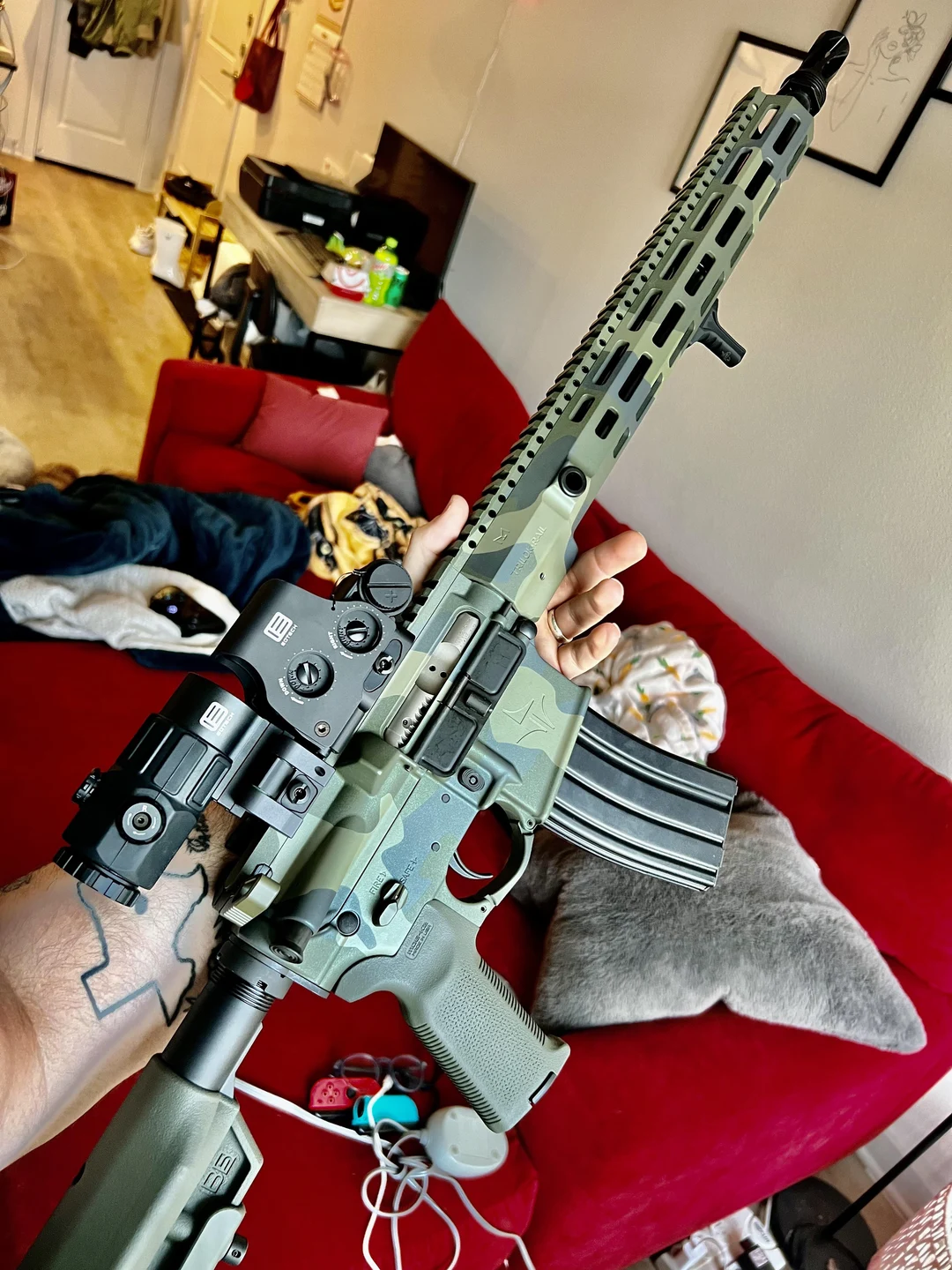 TRIARC Systems - TSR-15S Rifle 16” Concrete Jungle Cerakote w/ G45 & EXPS2-0 | Scrolller