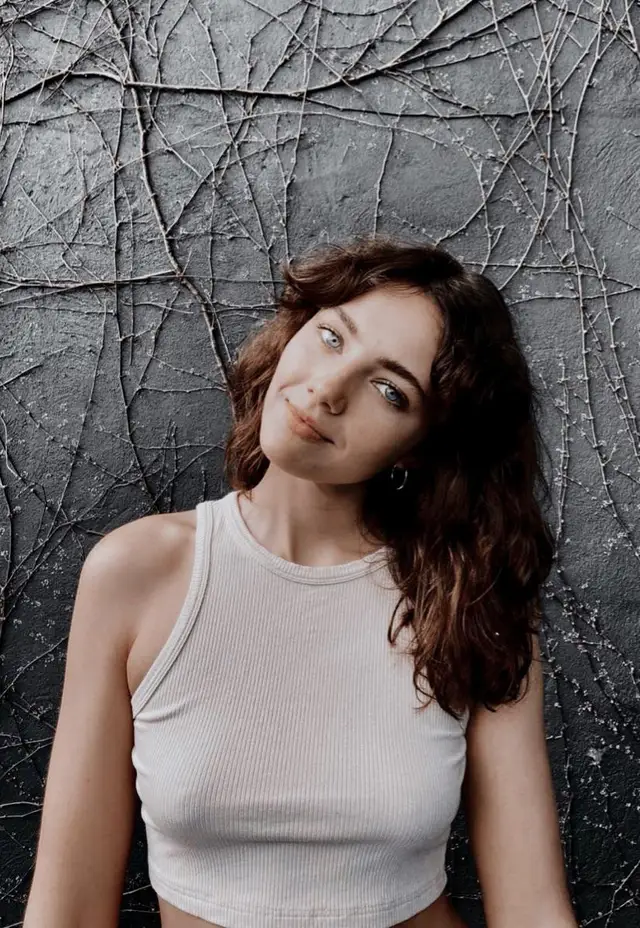 Amelia Zadro | Scrolller