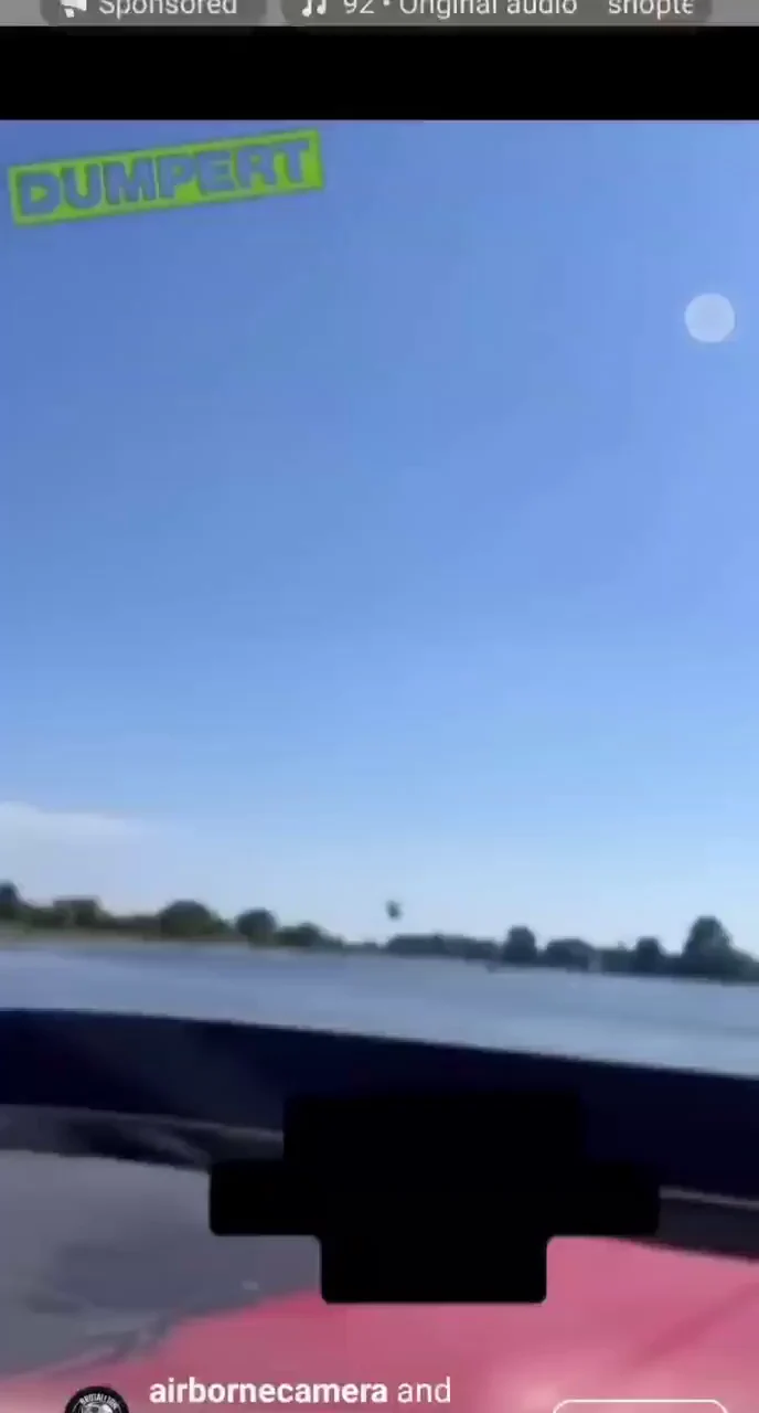 Chinook pilot: "Dude. Hold my beer." | Scrolller