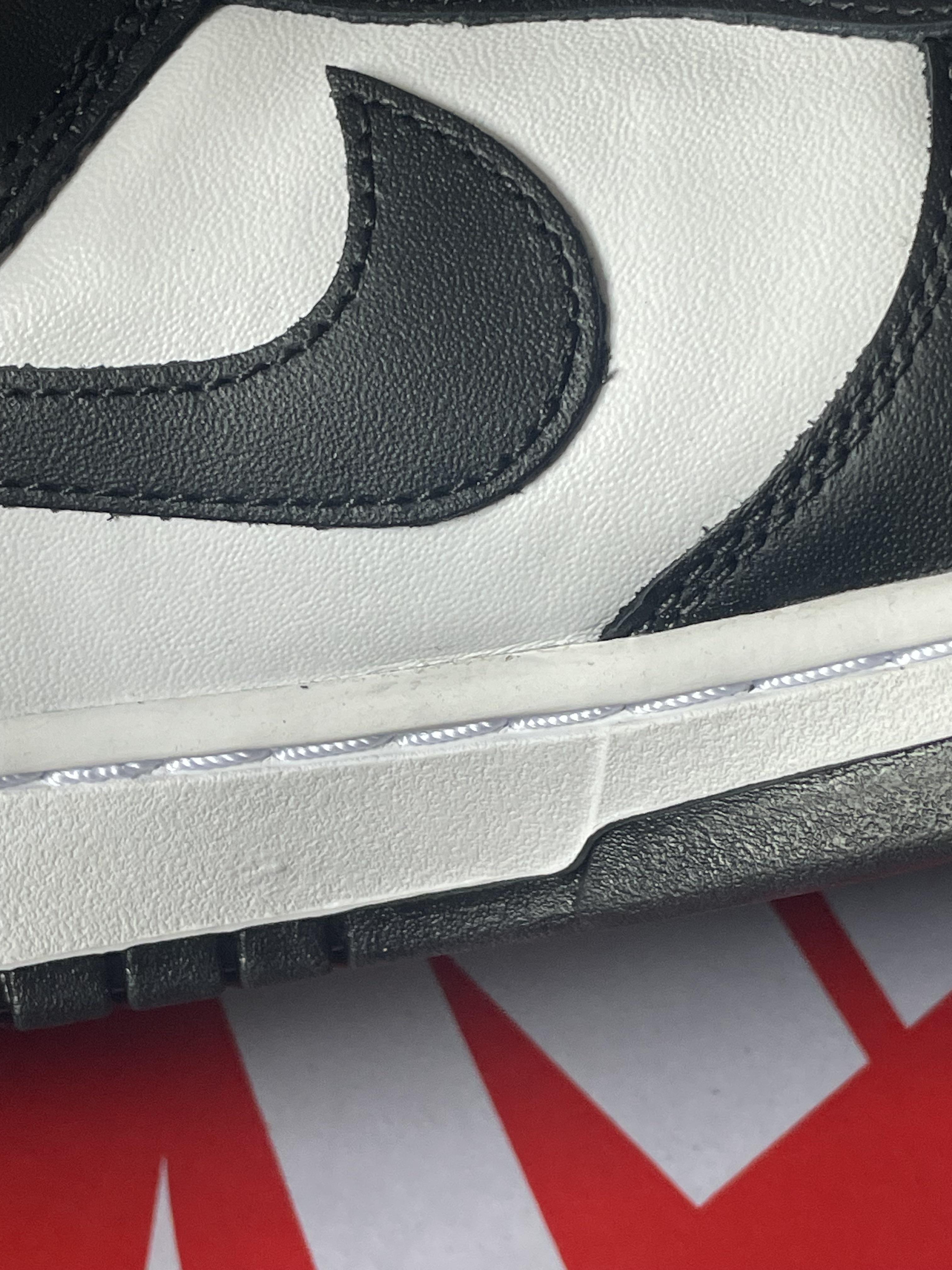 Brought some panda dunks from nikes official app and they arrived like this | Scrolller