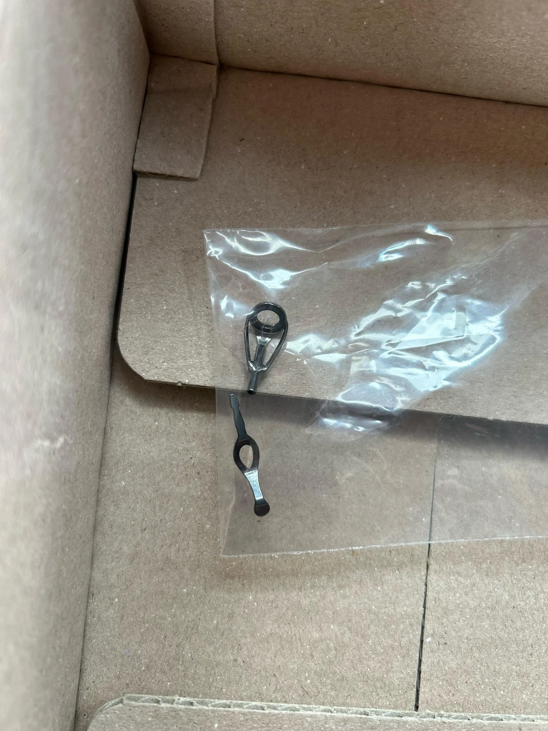 Anyone know what this is? It came with my new tip top guide. | Scrolller