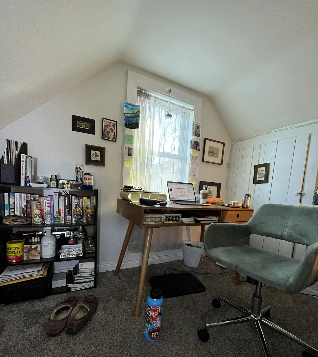My little attic office | Scrolller