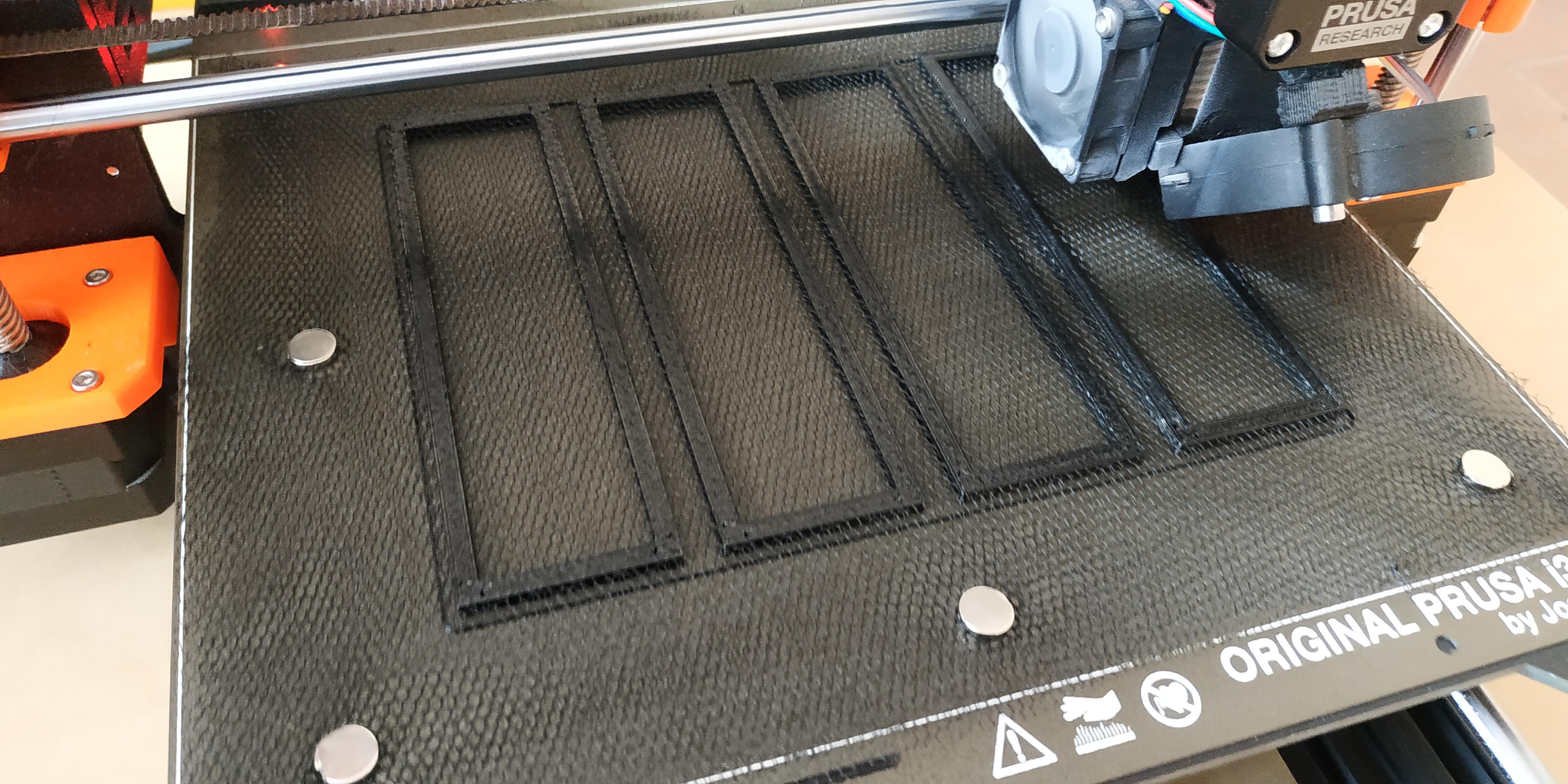 Custom PC Case Dust Filters with a simple "pause print" and some magnets | Scrolller