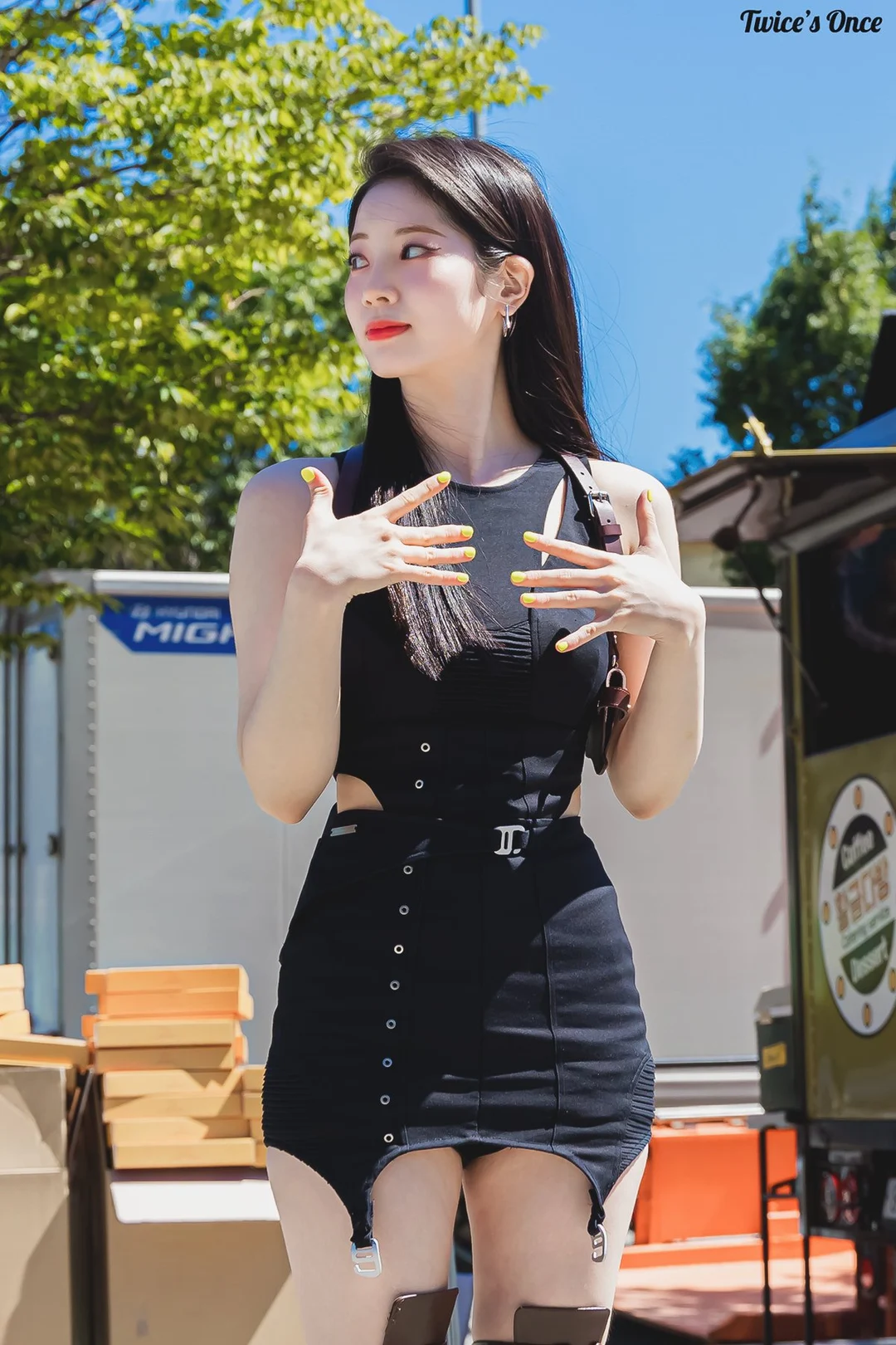220827 Once__tw Twitter Update - Dahyun is insanely attractive | Scrolller