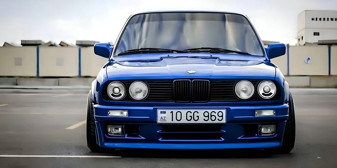 BMW M3 what a beautiful color [1472x736] | Scrolller