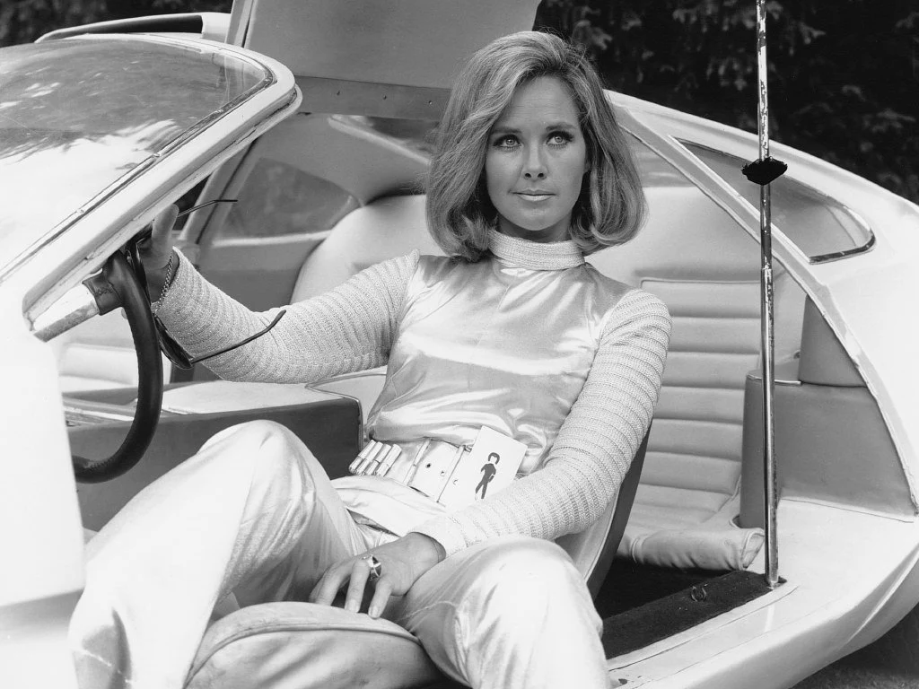 Benedict Cumberbatch's Mum, Wanda Ventham in UFO, ~1971 | Scrolller