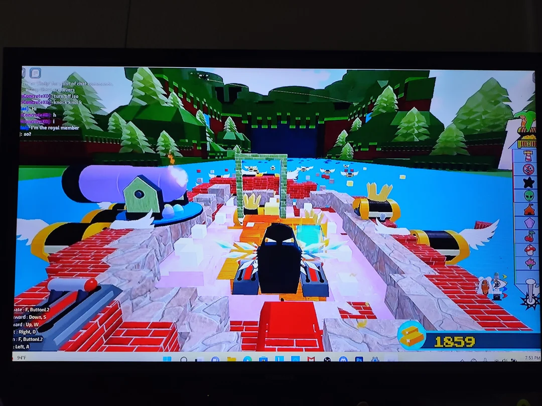 Mirror Casting my laptop to my tv to play roblox on the tv | Scrolller