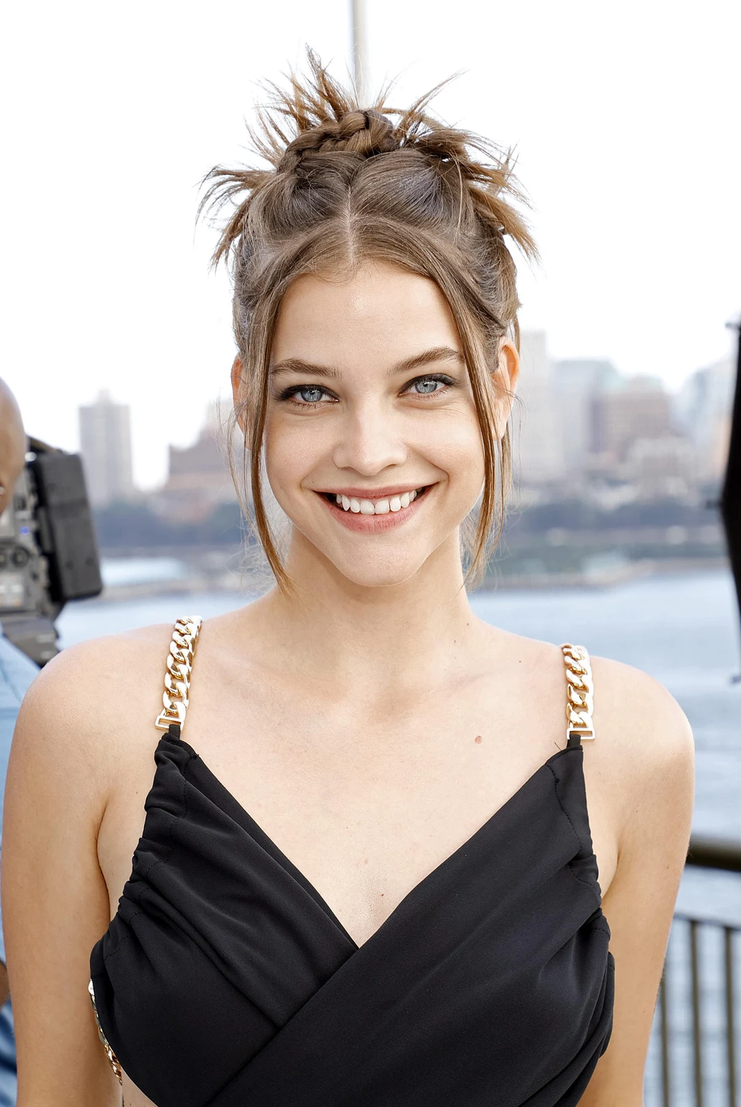 Dundas X Revolve Fashion Show, 2021 | Scrolller