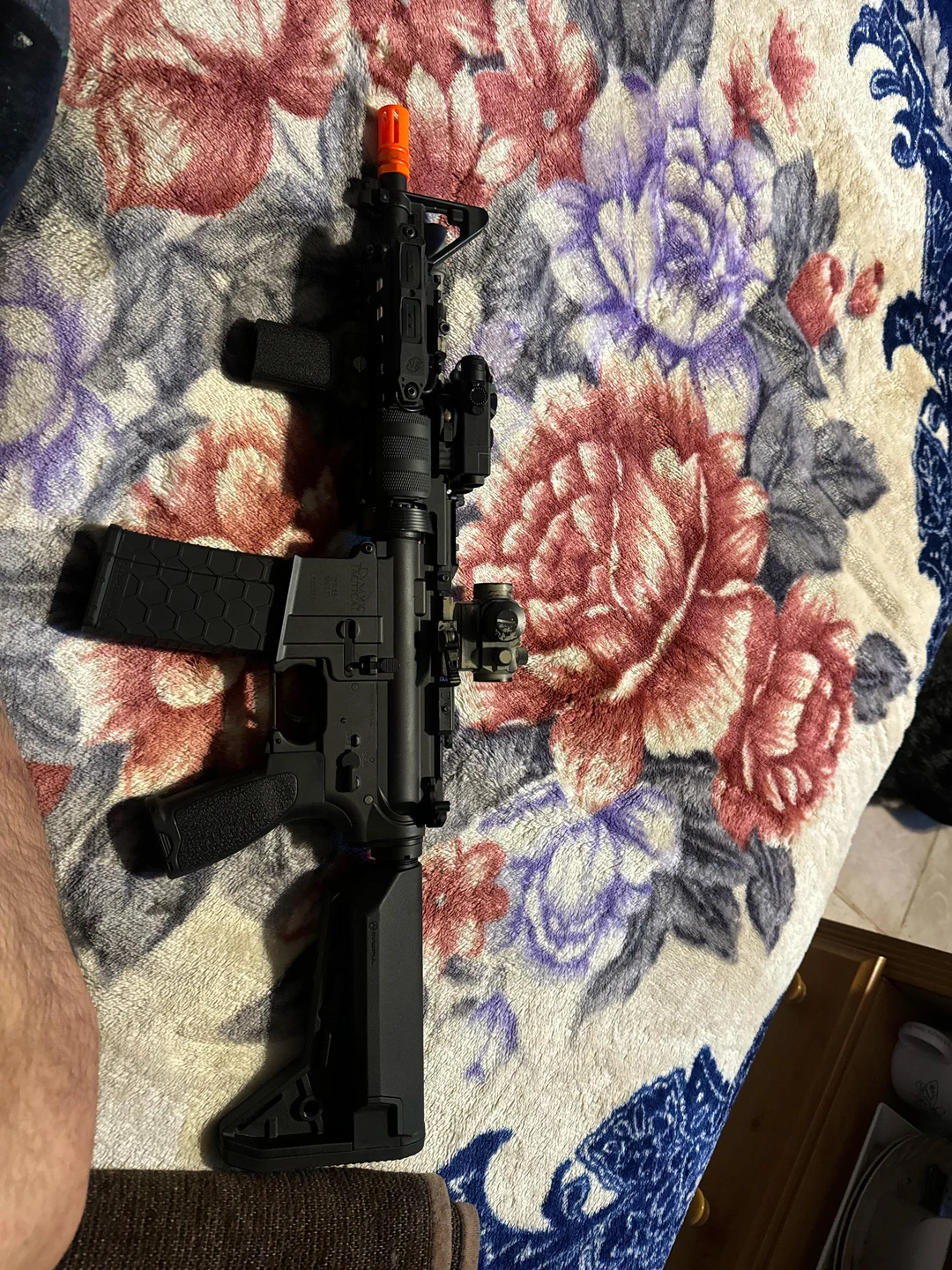 Ar15 rails | Scrolller