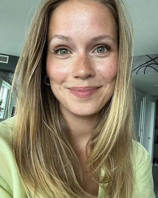 Melanie Kroll | Scrolller