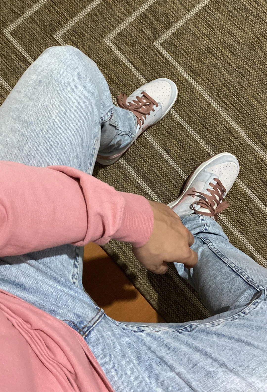 Straight to feet, such a nice pair. | Scrolller