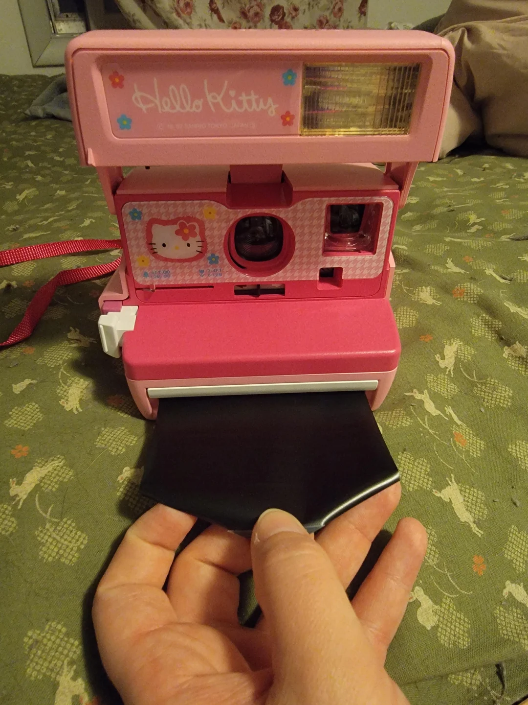 Black paper | Scrolller