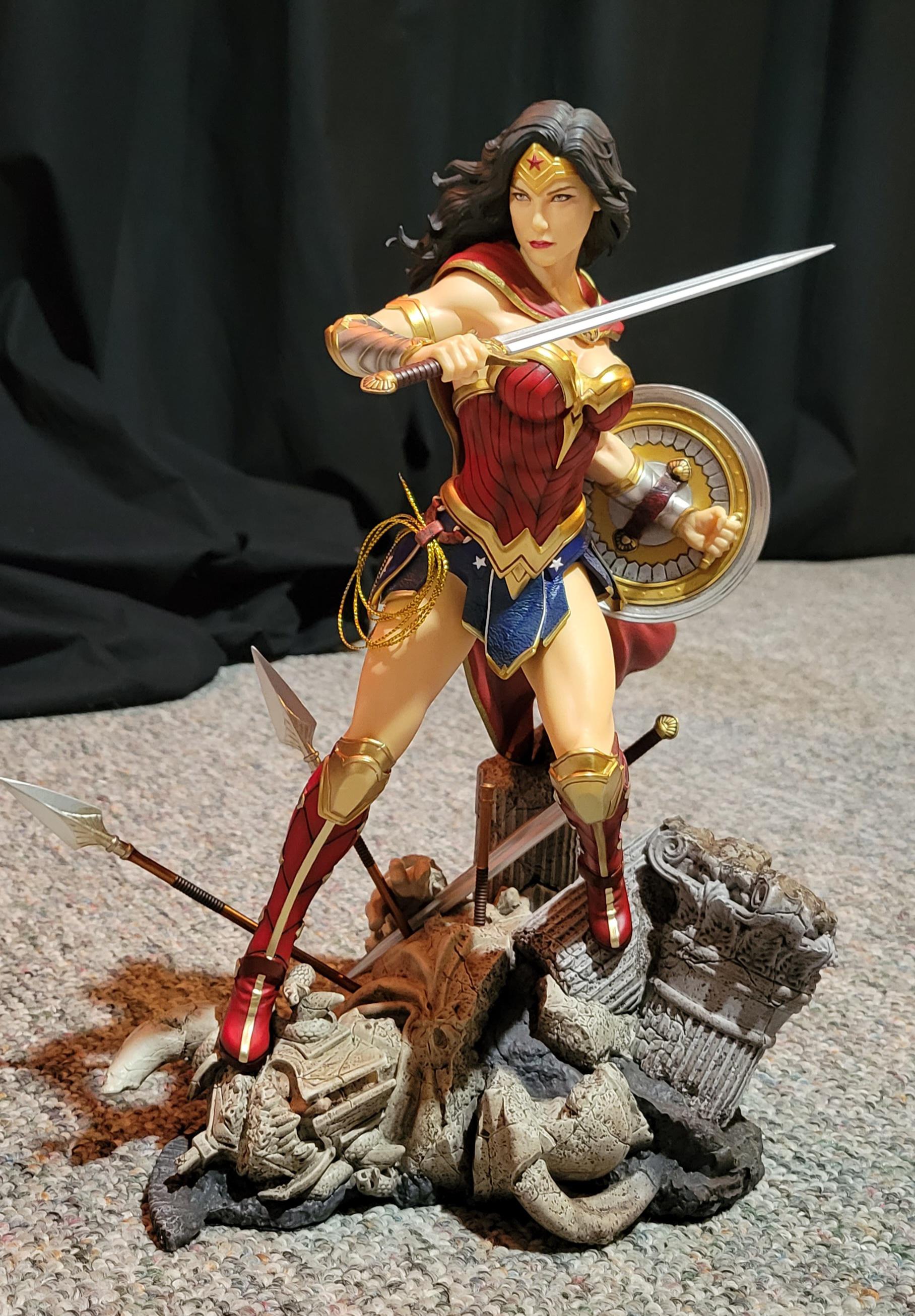 My (new to me) Wonder Woman Statue | Scrolller