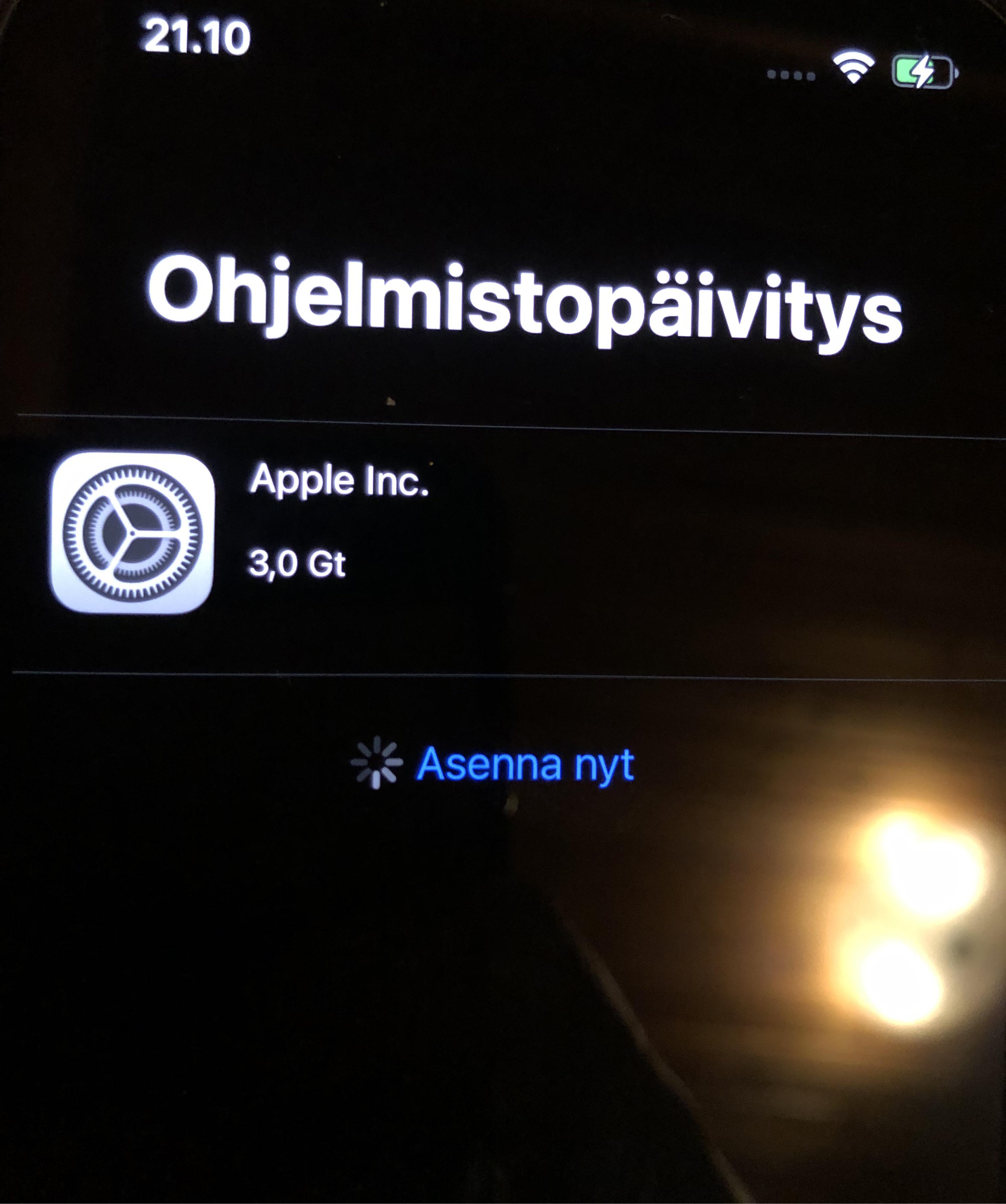 Stuck in the software update screen | Scrolller