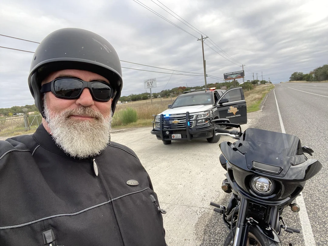 She let me off with just a warning. | Scrolller