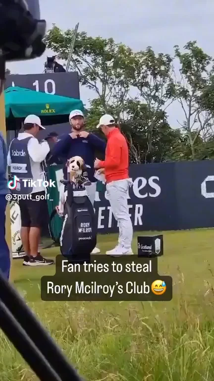 Fan checking out WITB | Scrolller