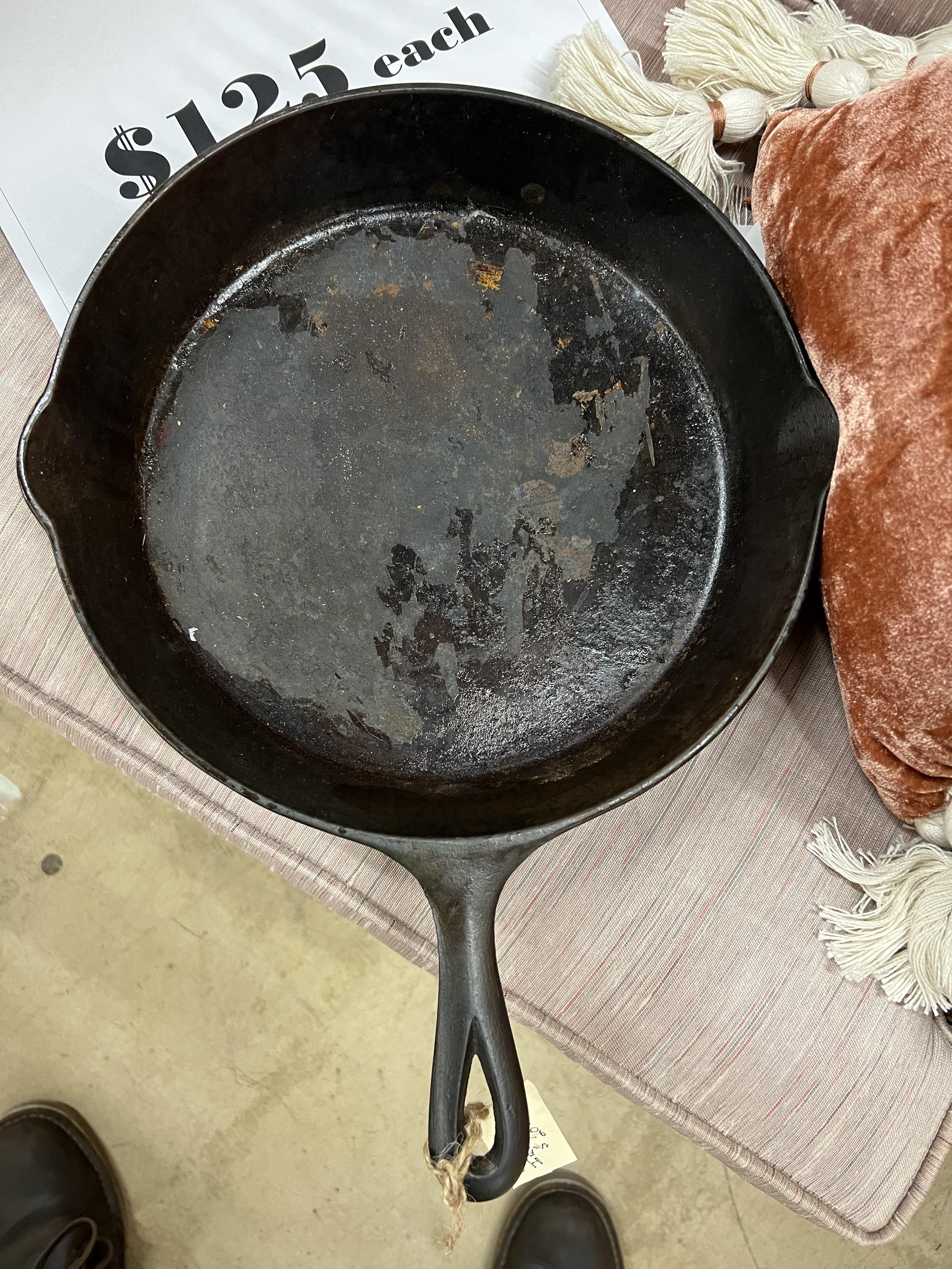 Help identifying pan! | Scrolller
