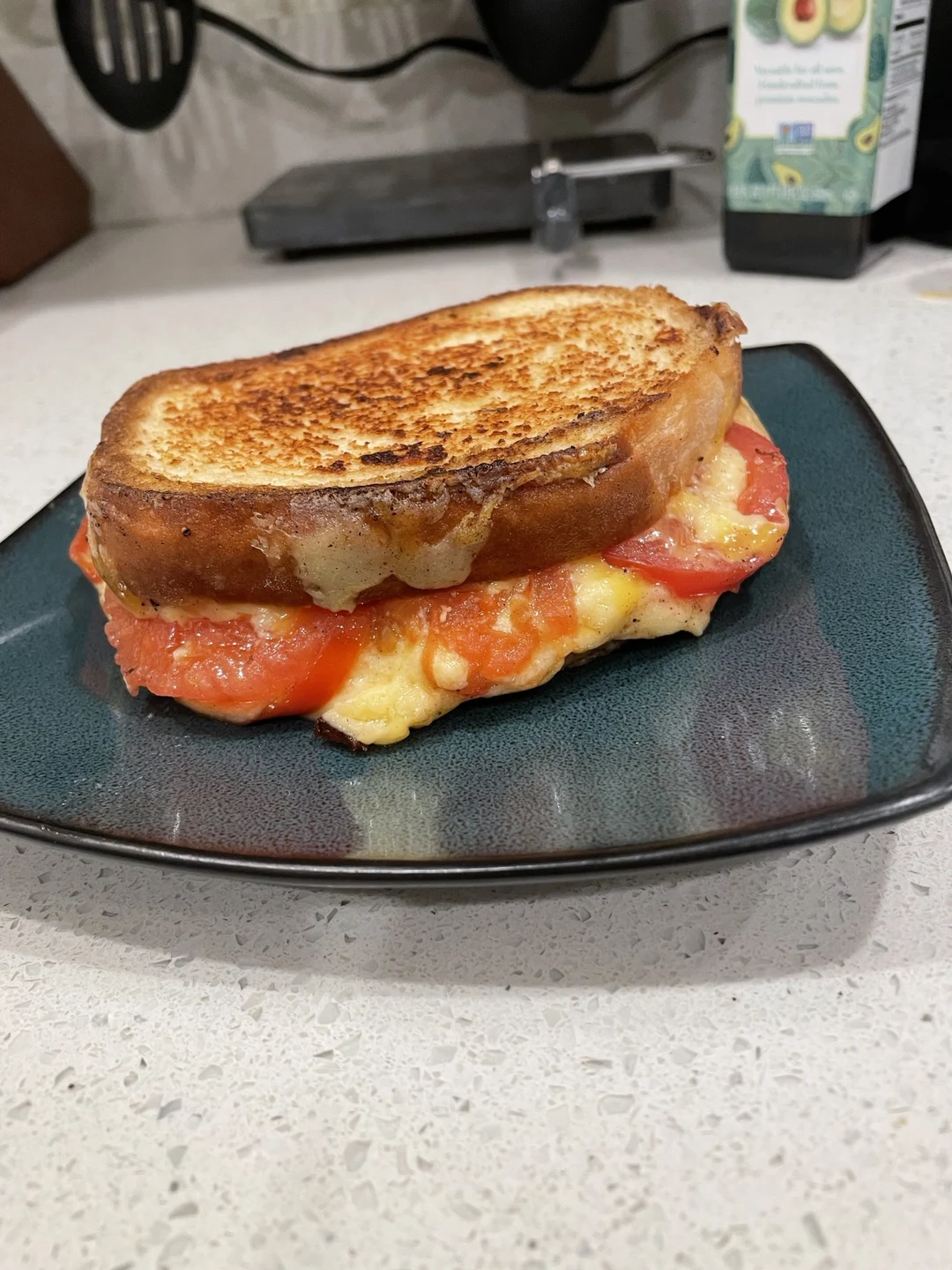 Grilled cheese-sauce | Scrolller
