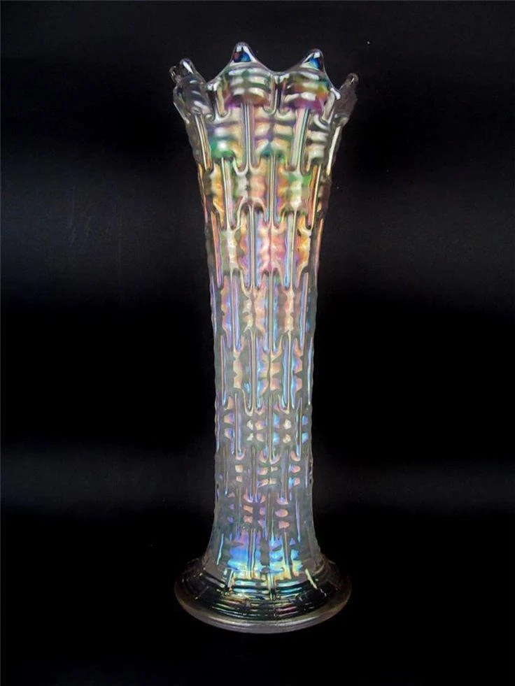 White Crystal Vase | Scrolller