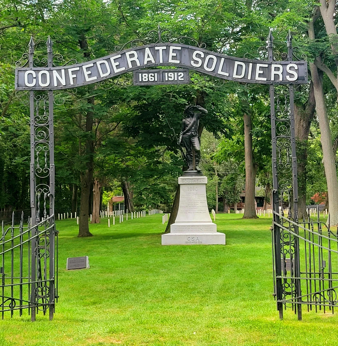 Confederate Stocade Cemetary | Scrolller