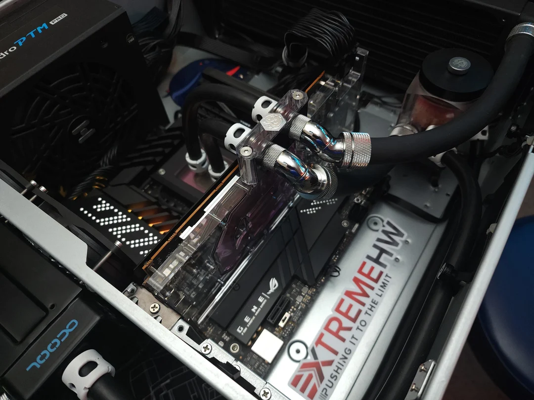 All AMD rackmount build | Scrolller