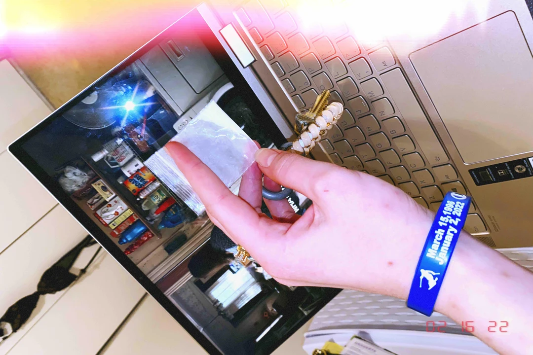 skiing and shameless? | Scrolller