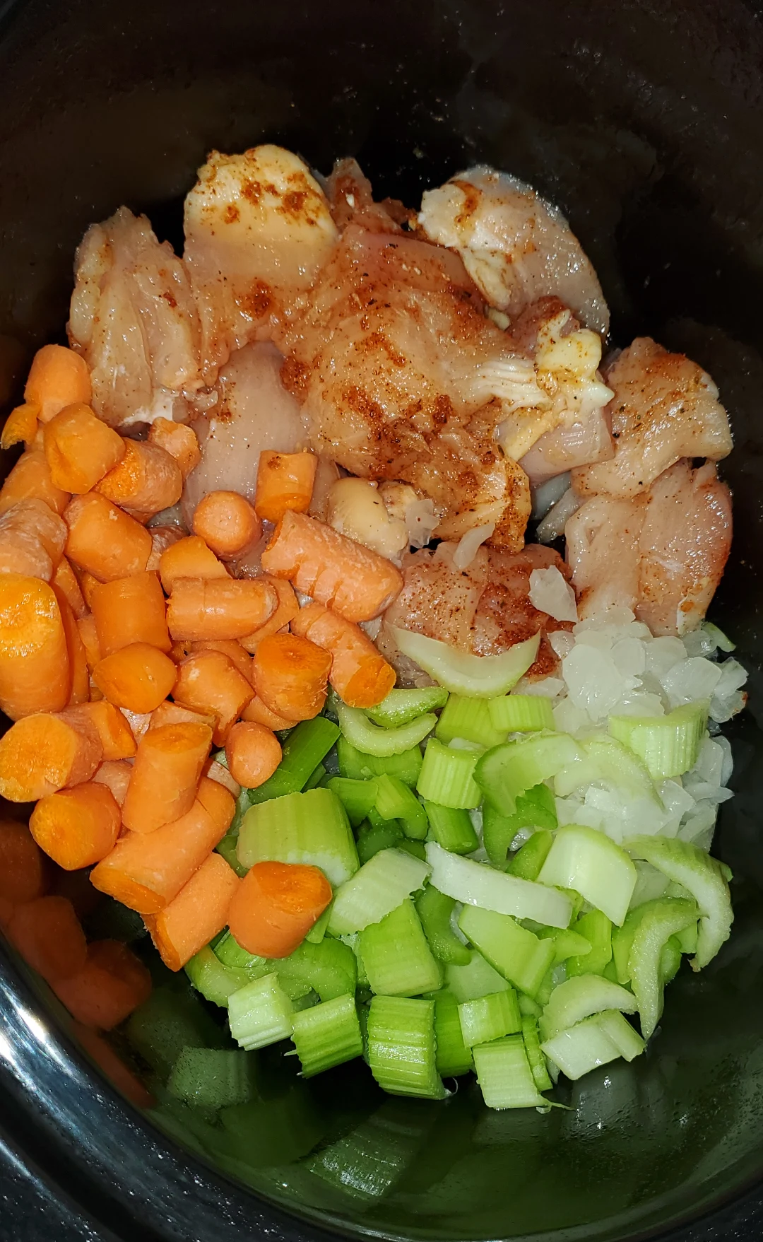 What's in your crockpot today? I'm making Chicken and Dumplings from scratch 😋 | Scrolller