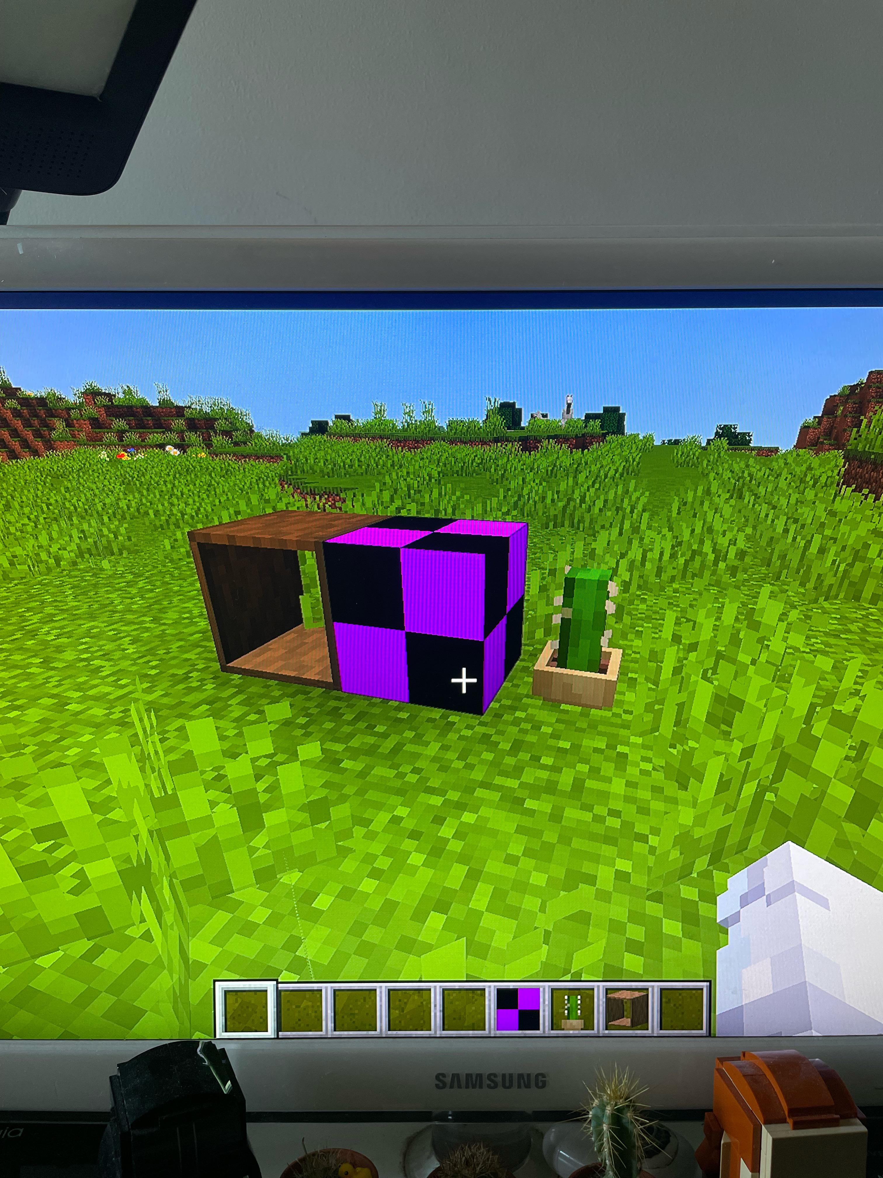 Anyone know how to fix missing textures in 1.18.2? Using modernXL mod | Scrolller