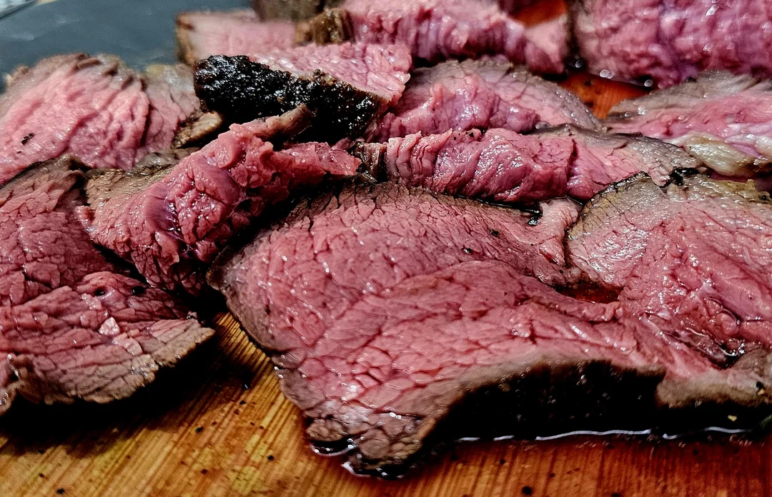 Reverse seared beef chuck | Scrolller