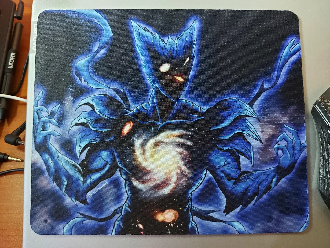 I just received the custom made mouse pad I ordered with my fanart as the design! | Scrolller