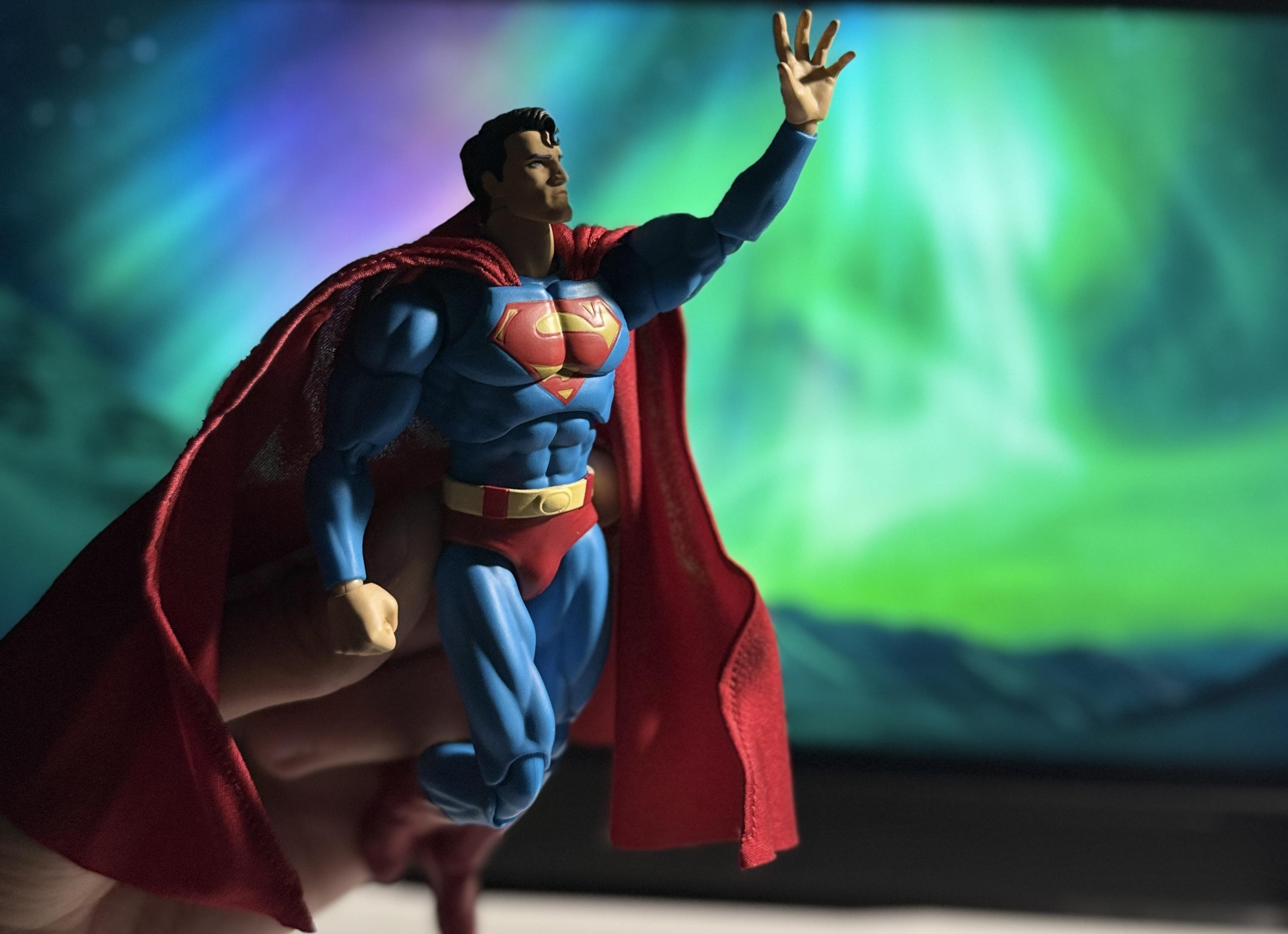 Superman posting | Scrolller