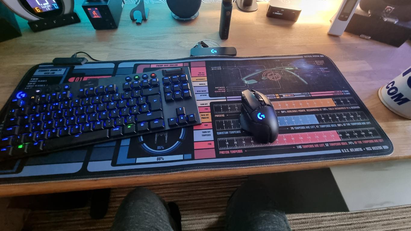 I made support shelf for Logitech charging pad | Scrolller