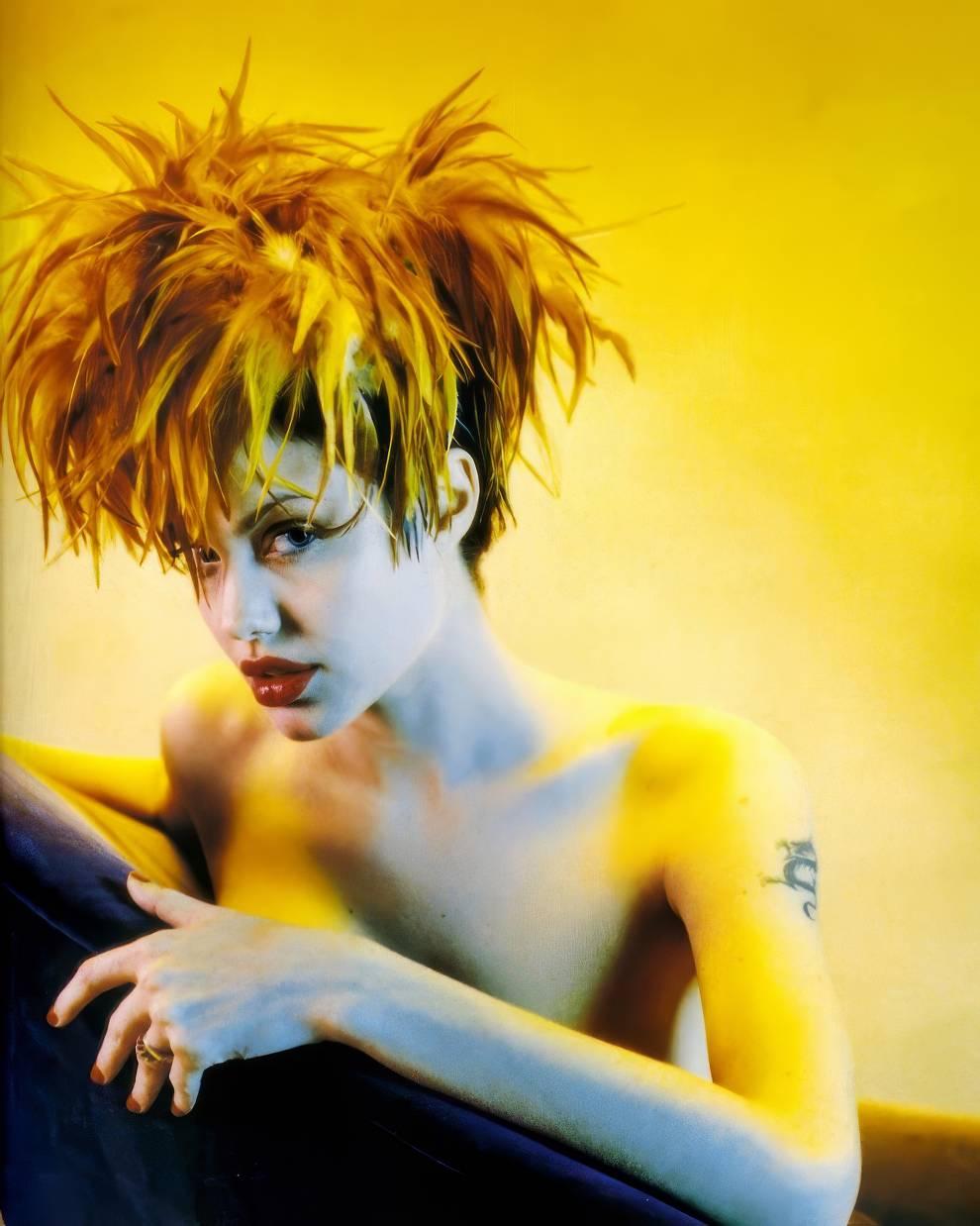 Angelina Jolie Captured By Isabel Snyder In 1997 | Scrolller