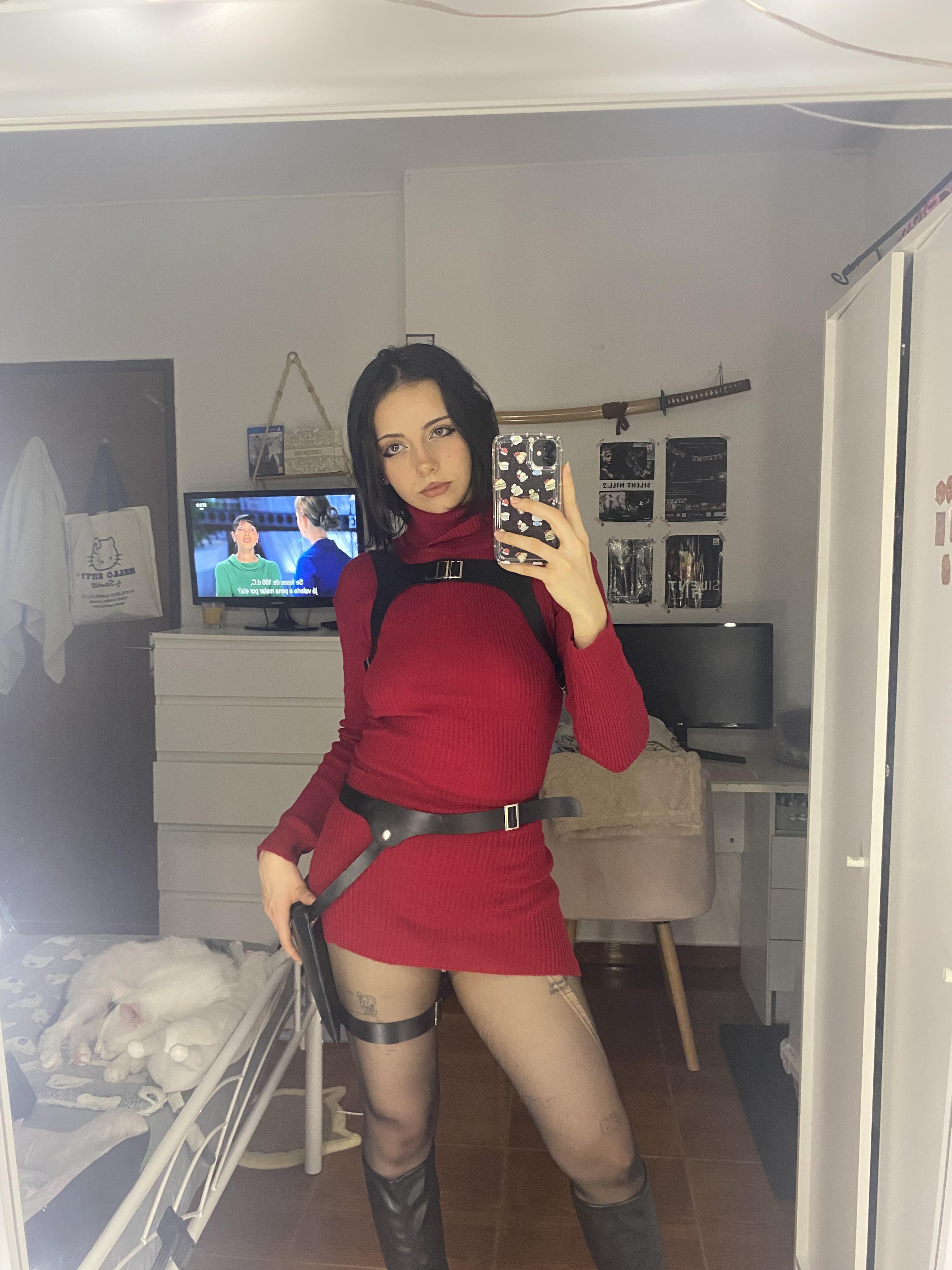 My ada wong cosplay from the remake :) | Scrolller