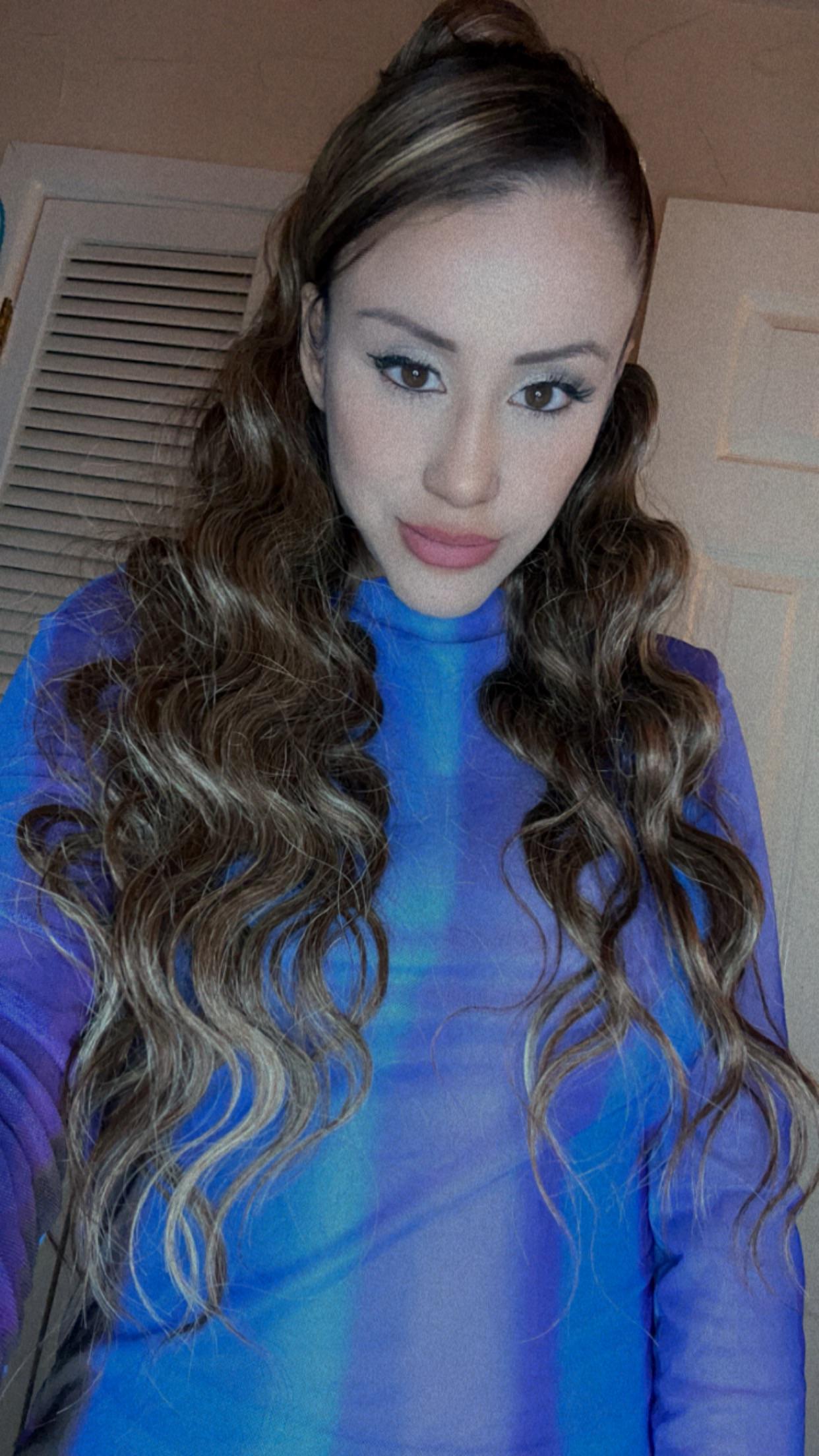 5’1” | Scrolller