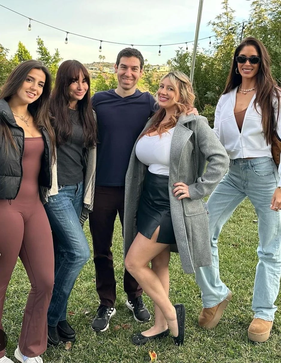 One girl stands out... | Scrolller